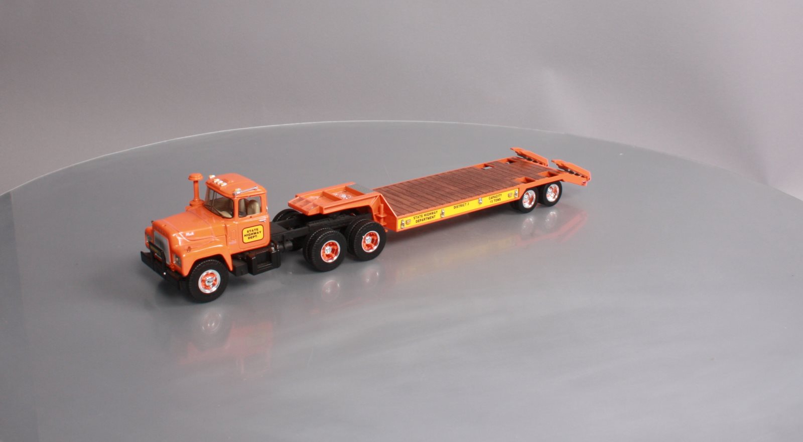 First Gear 19-2228 1:34 Scale Die Cast Mack R-Model Truck with Lowboy ...